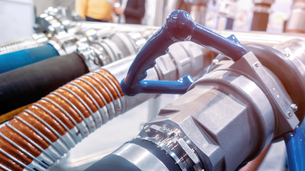 Choosing Between Standard and Custom Sanitary Hoses | Sanitary Fittings